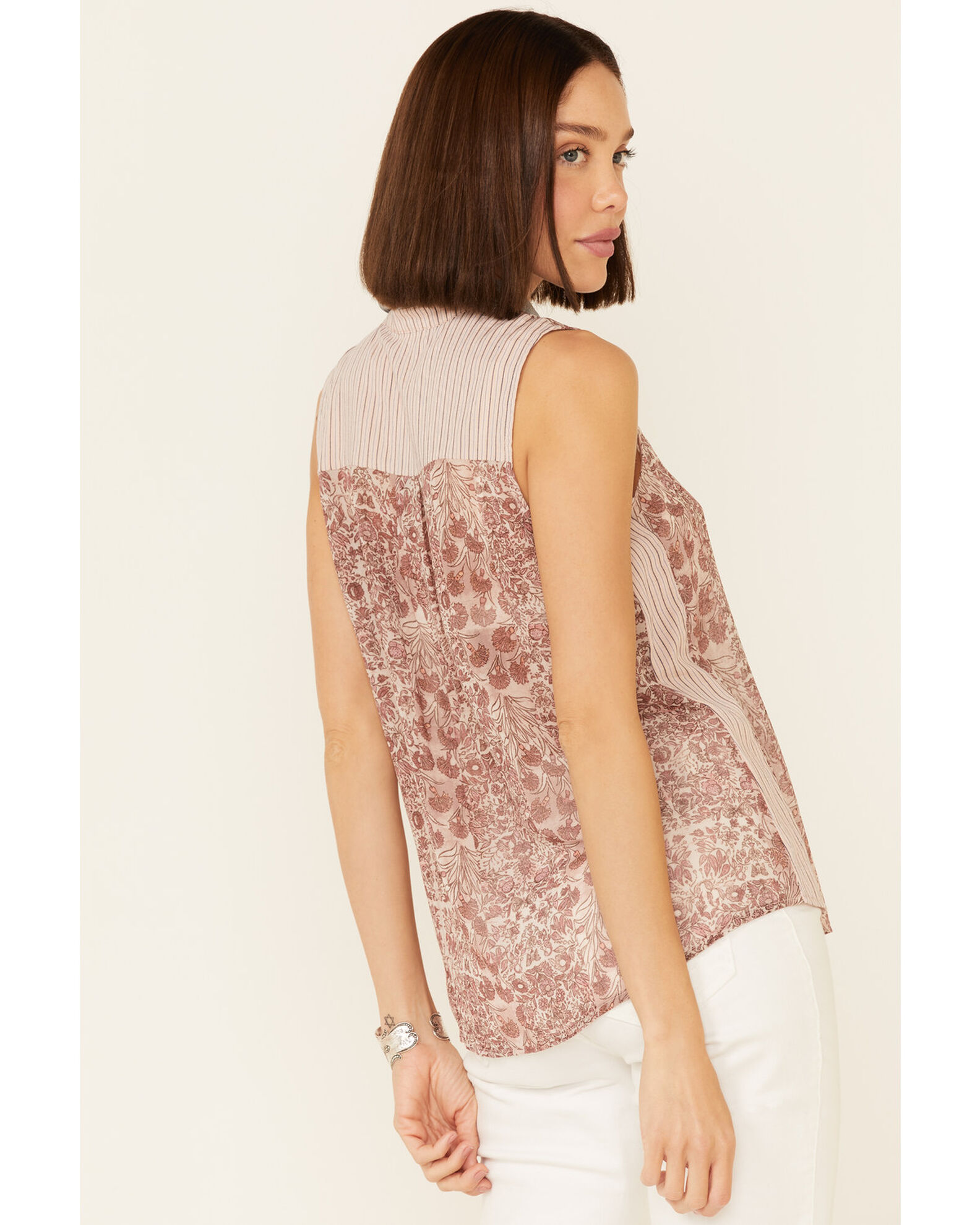 Mystree Womens Floral Chiffon Sleeveless Button Down Top