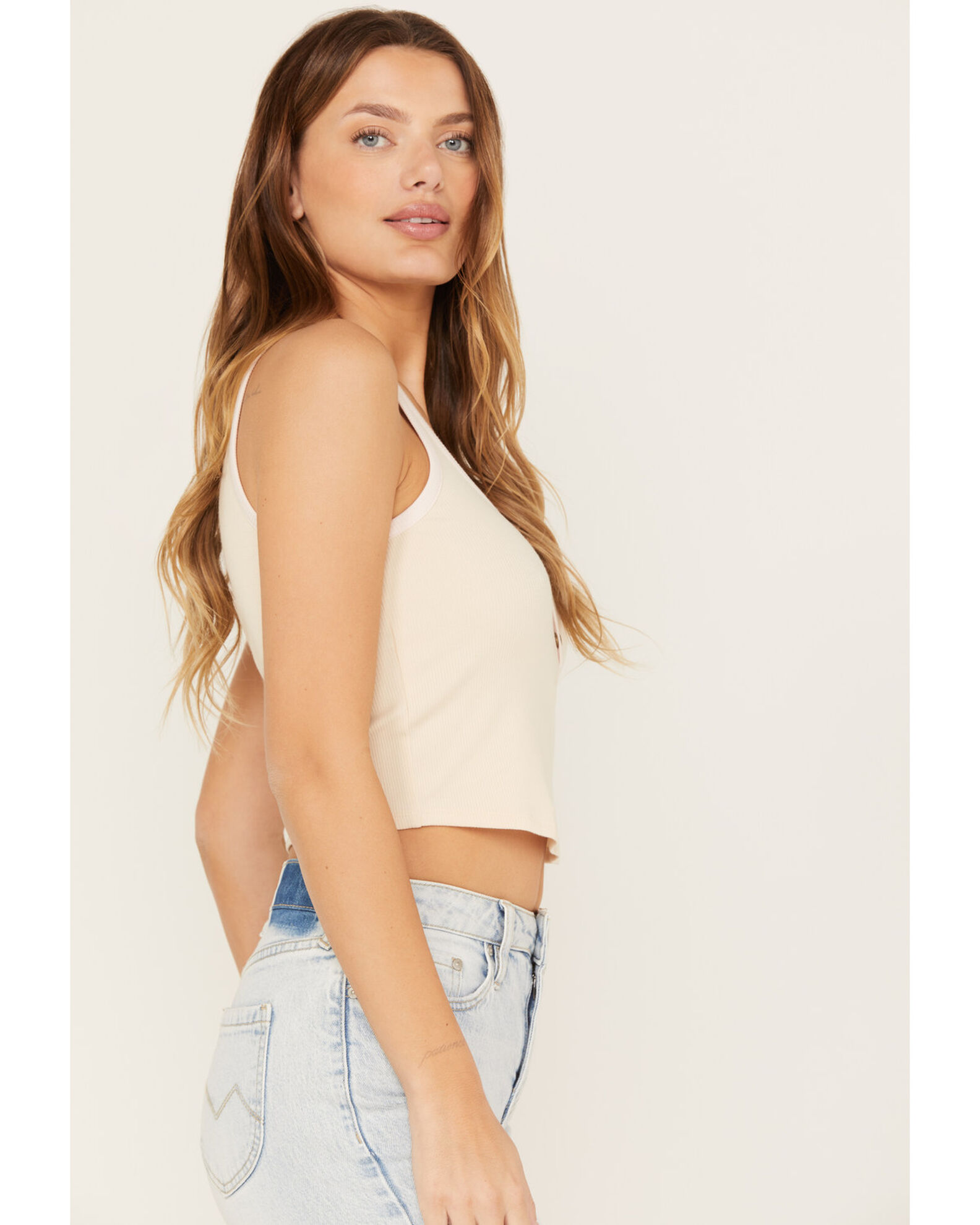 Cleo + Wolf Women's Cropped Ribbed Tank Top, Sand