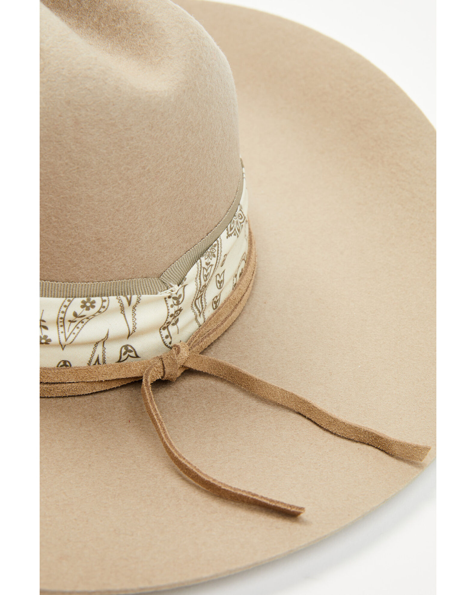 Wrangler Women's Layered Band And Concho Felt Cowboy Hat, Sand