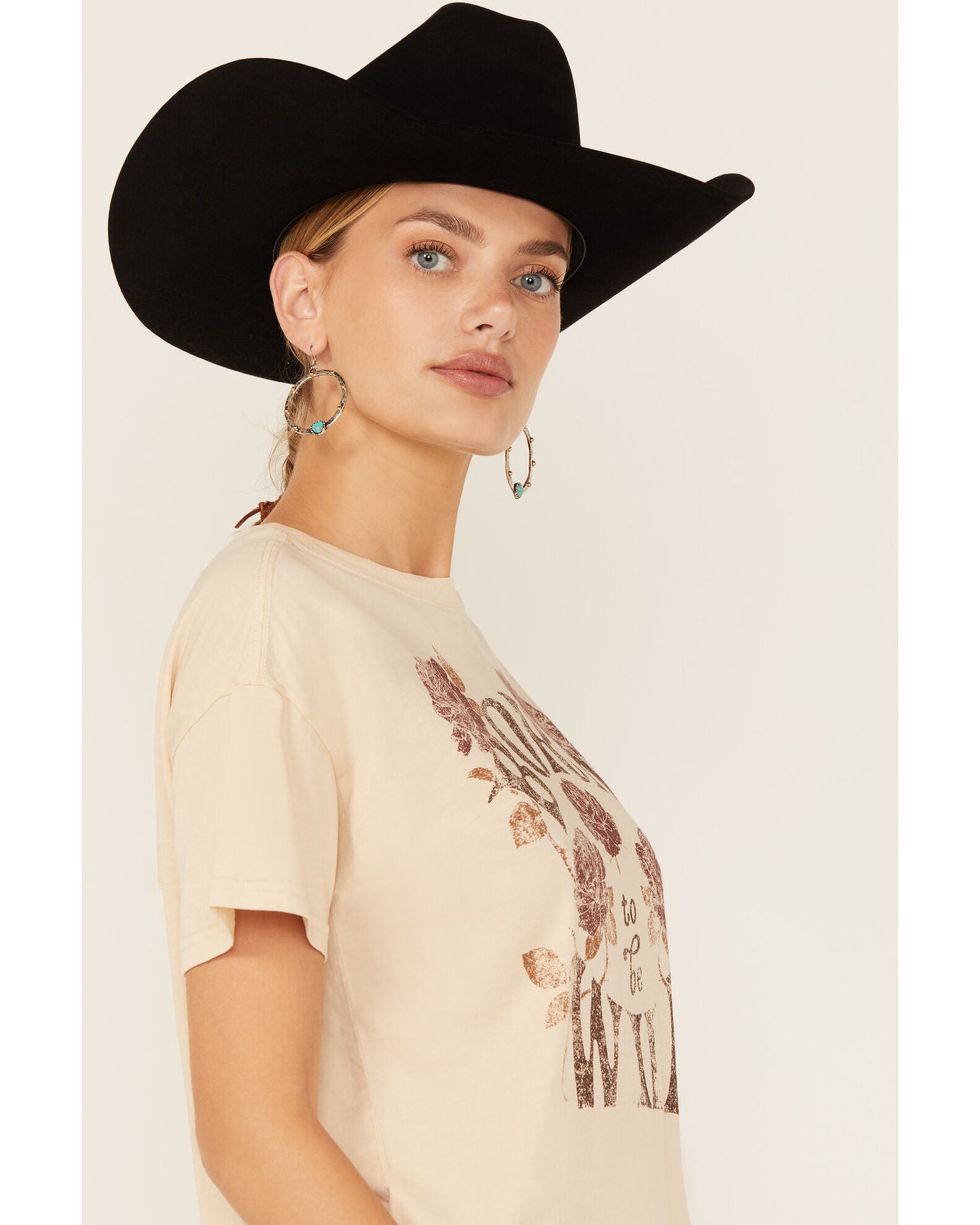 Cleo + Wolf Women's Born To Be Wild Short Sleeve Graphic Tee, Oatmeal