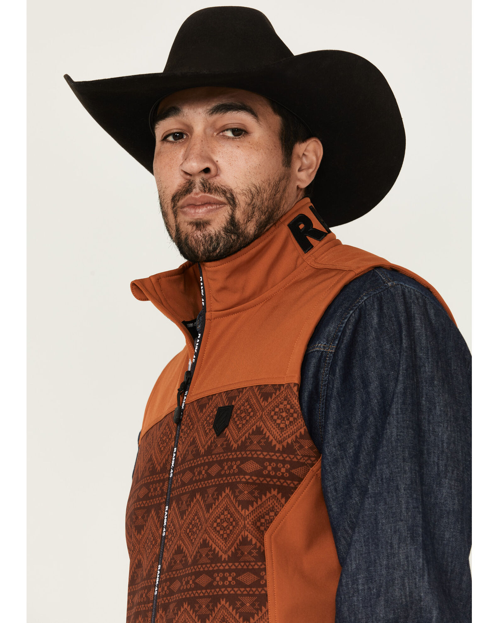 Rank 45® Mens Southwestern Print Color Block Softshell Vest Brown