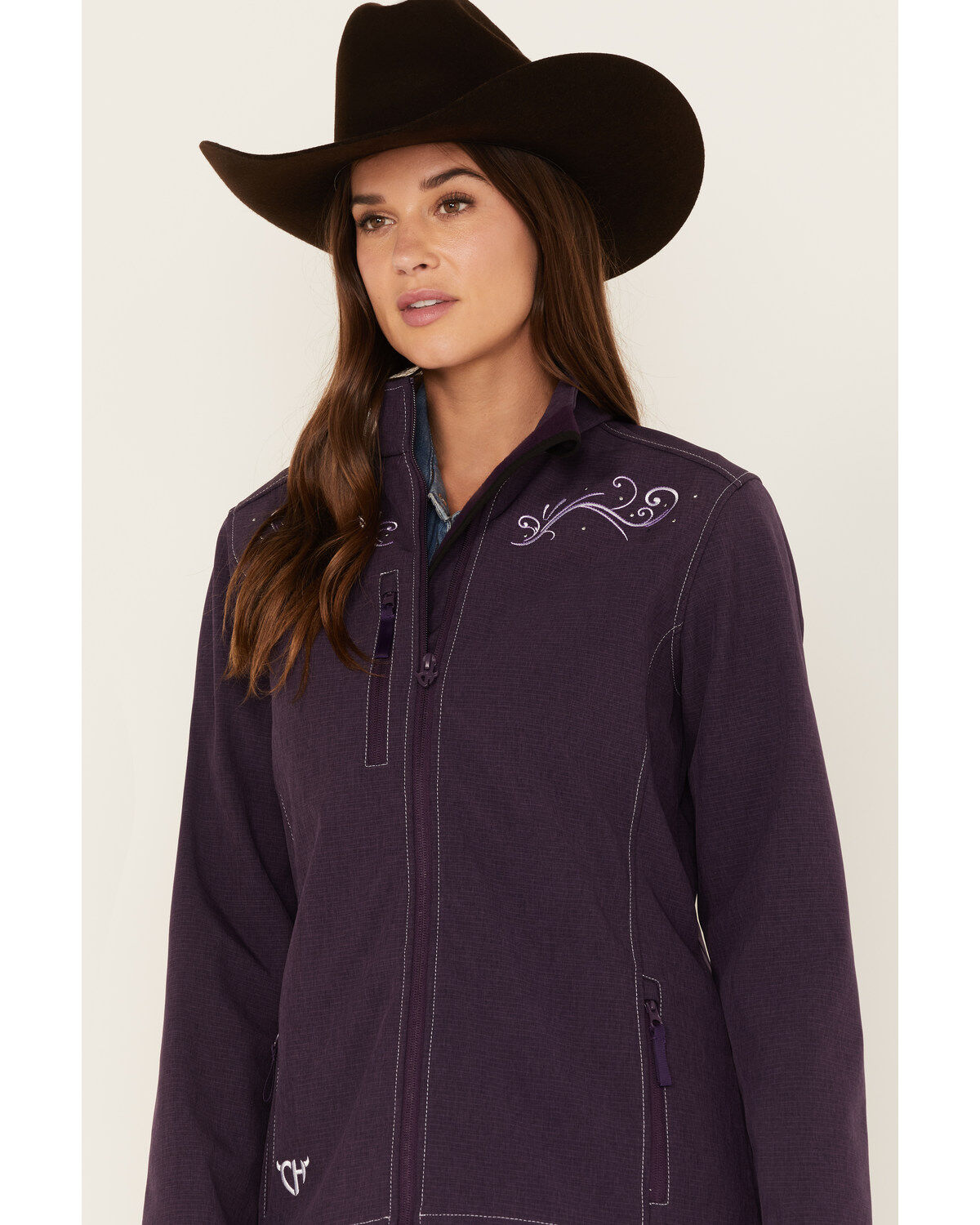 Cowgirl Hardware Women's Filigree Embroidered Emblem Softshell Jacket ...