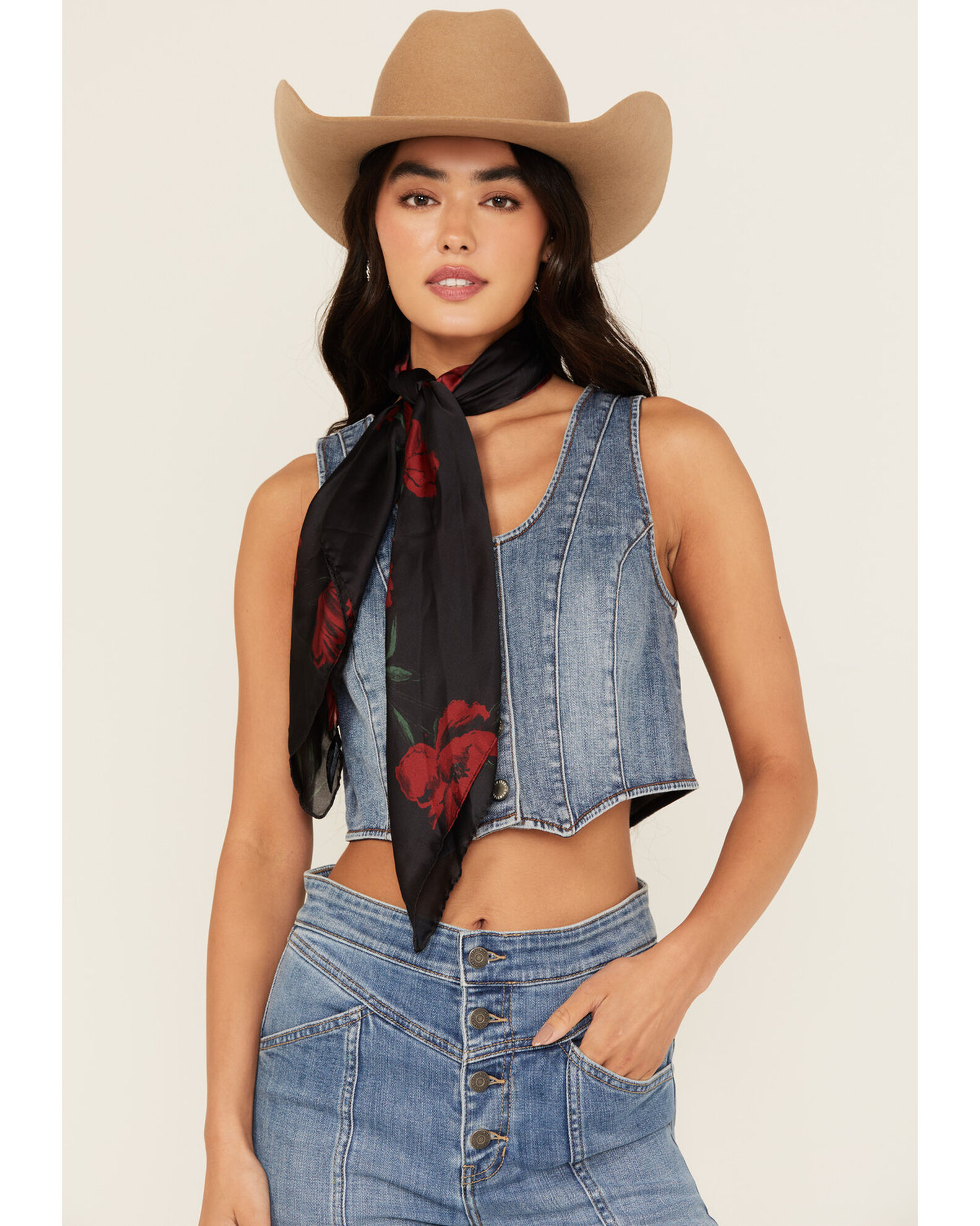 Idyllwind Women's Roses Wild Rag, Black