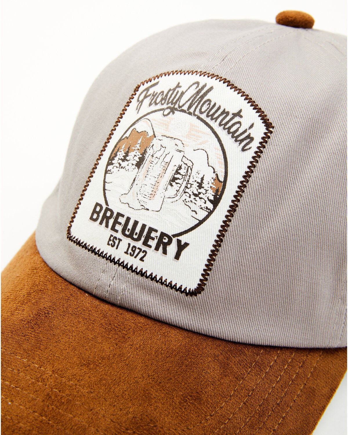 Cleo + Wolf Women's Frosty Mountain Brewery Ball Cap, Light Grey