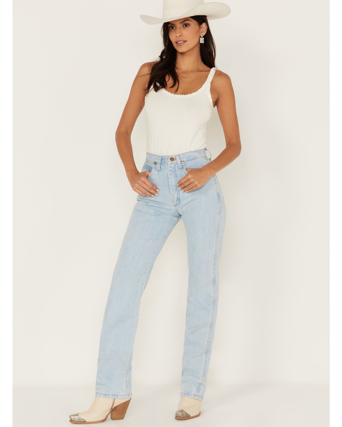 Wrangler Womens Light Wash Slim Fit Cowboy Cut Jeans Light Wash 3230