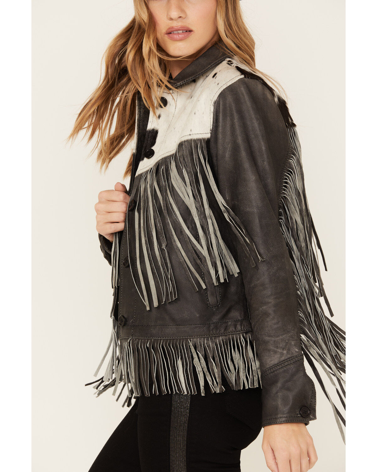 STS Ranchwear Women's Frontier Blackstone Cowhide and Fringe Leather ...