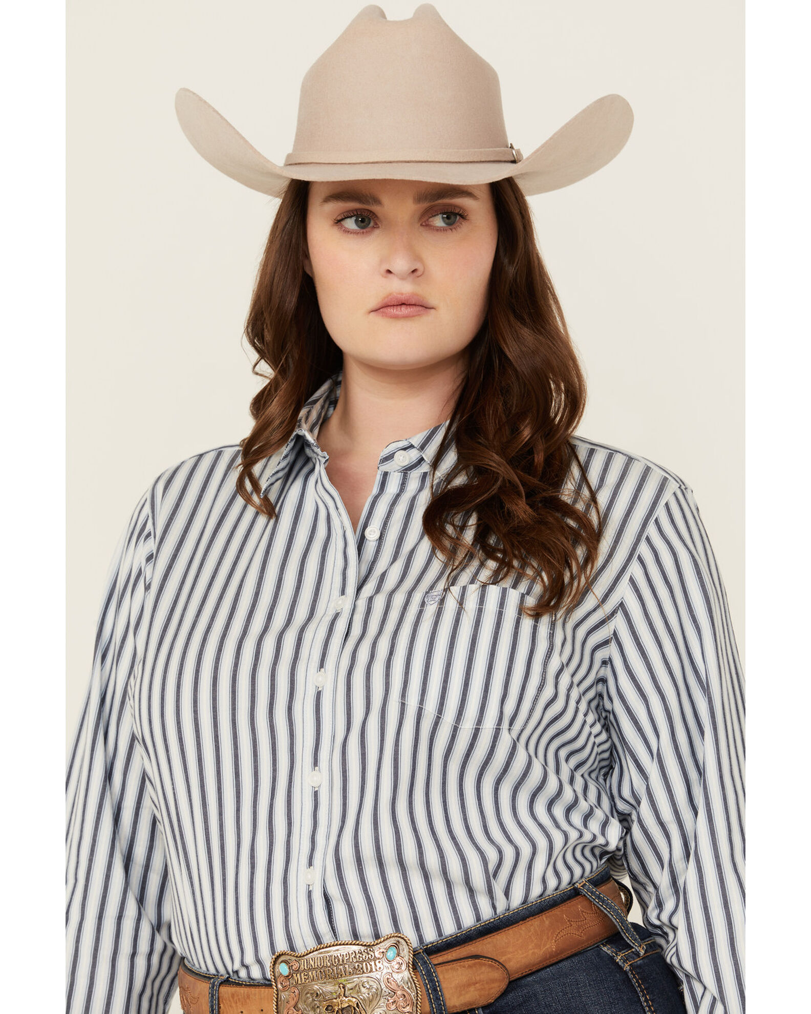 T And Décor Sale